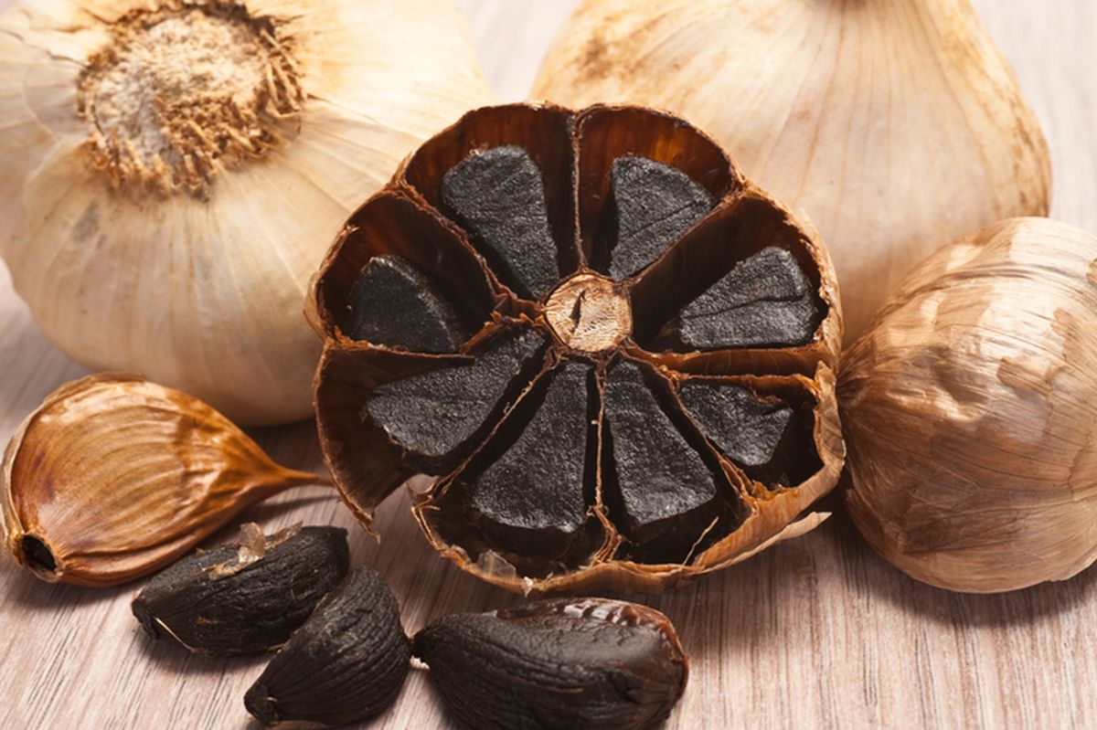 10 Manfaat Black Garlic Bagi Kesehatan Tubuh - Blog Informasi